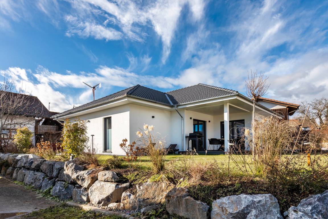 140 M² Ferienhaus ∙ 3 Schlafzimmer ∙ 6 Gäste - Grafenhausen