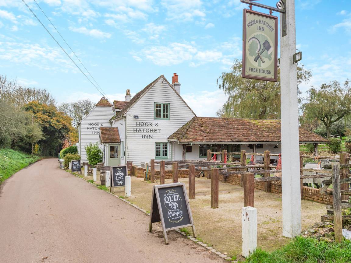 Cottage ∙ 5 Bedrooms ∙ 10 Guests - Kent