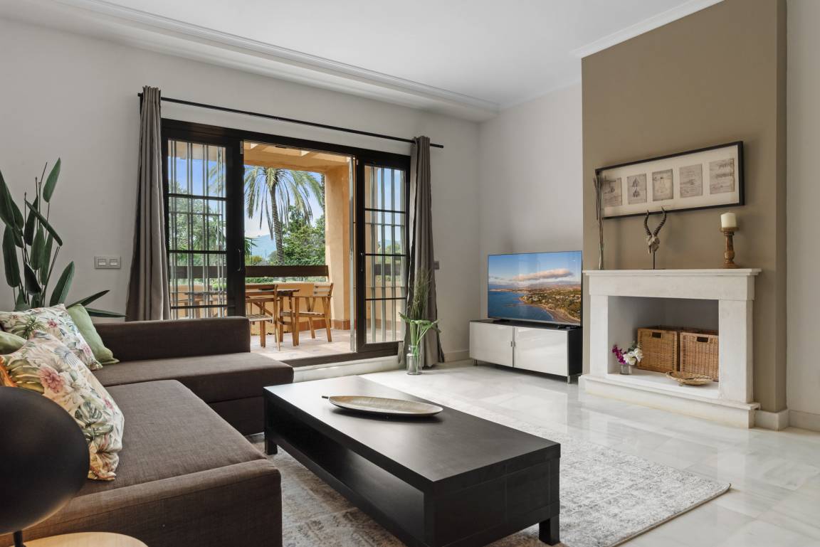 120 M² Apartment ∙ 2 Bedrooms ∙ 4 Guests - Puerto Banús
