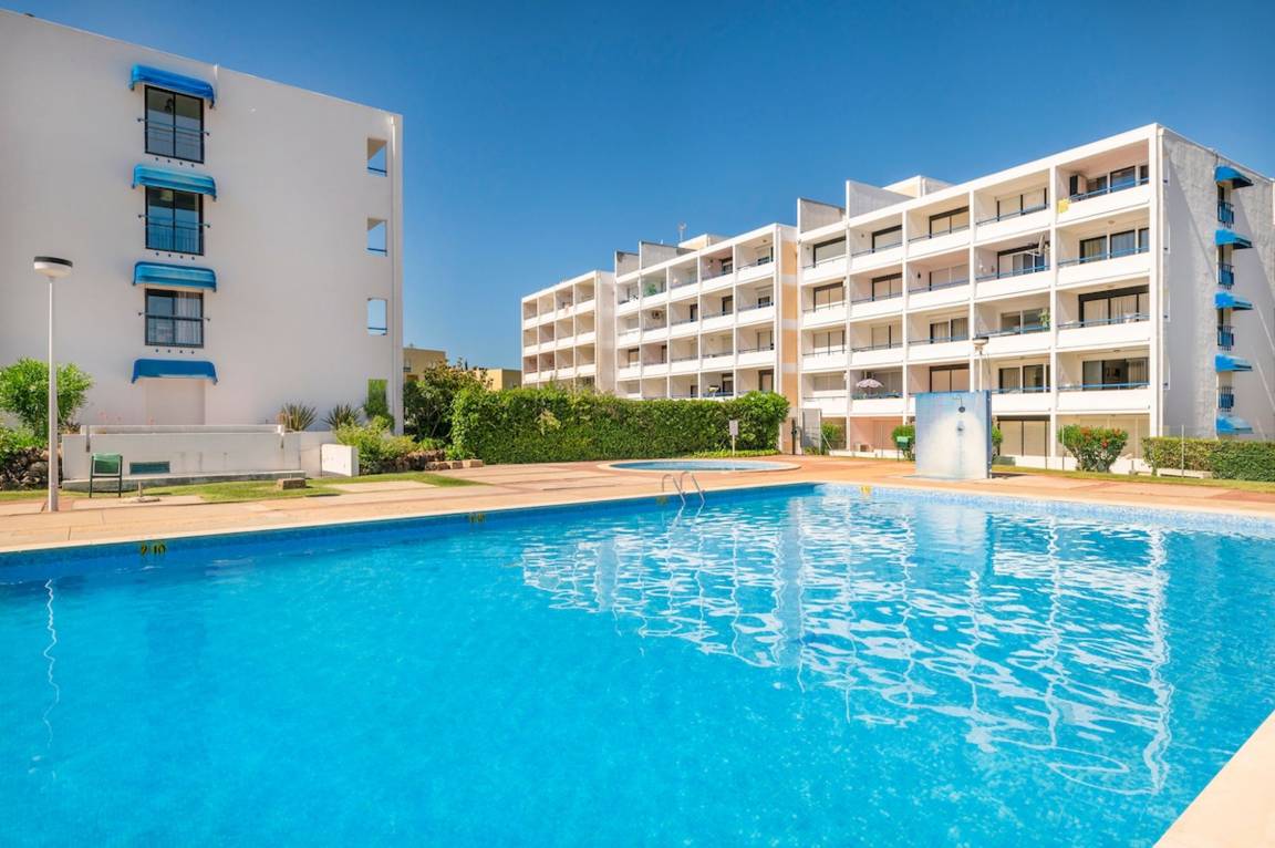 Apartamento ∙ 1 Habitación ∙ 4 Huéspedes - Quarteira