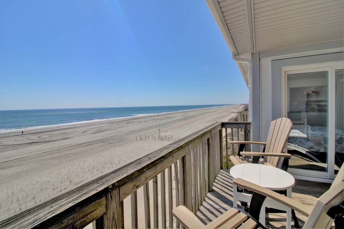 Apartment ∙ 2 Bedrooms ∙ 6 Guests - Topsail Beach, NC