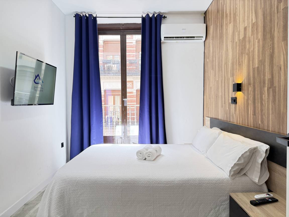 62 M² Apartamento ∙ 2 Habitaciones ∙ 6 Huéspedes - Madrid