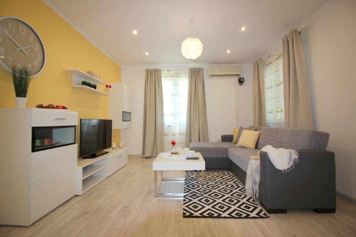 60 M² House ∙ 2 Bedrooms ∙ 4 Guests - Poreč