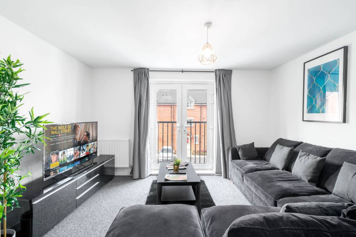 65 M² Apartment ∙ 1 Bedroom ∙ 2 Guests - Bromsgrove