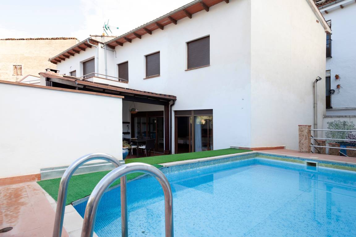 300 M² Huis ∙ 6 Slaapkamers ∙ 16 Gasten - Cazorla