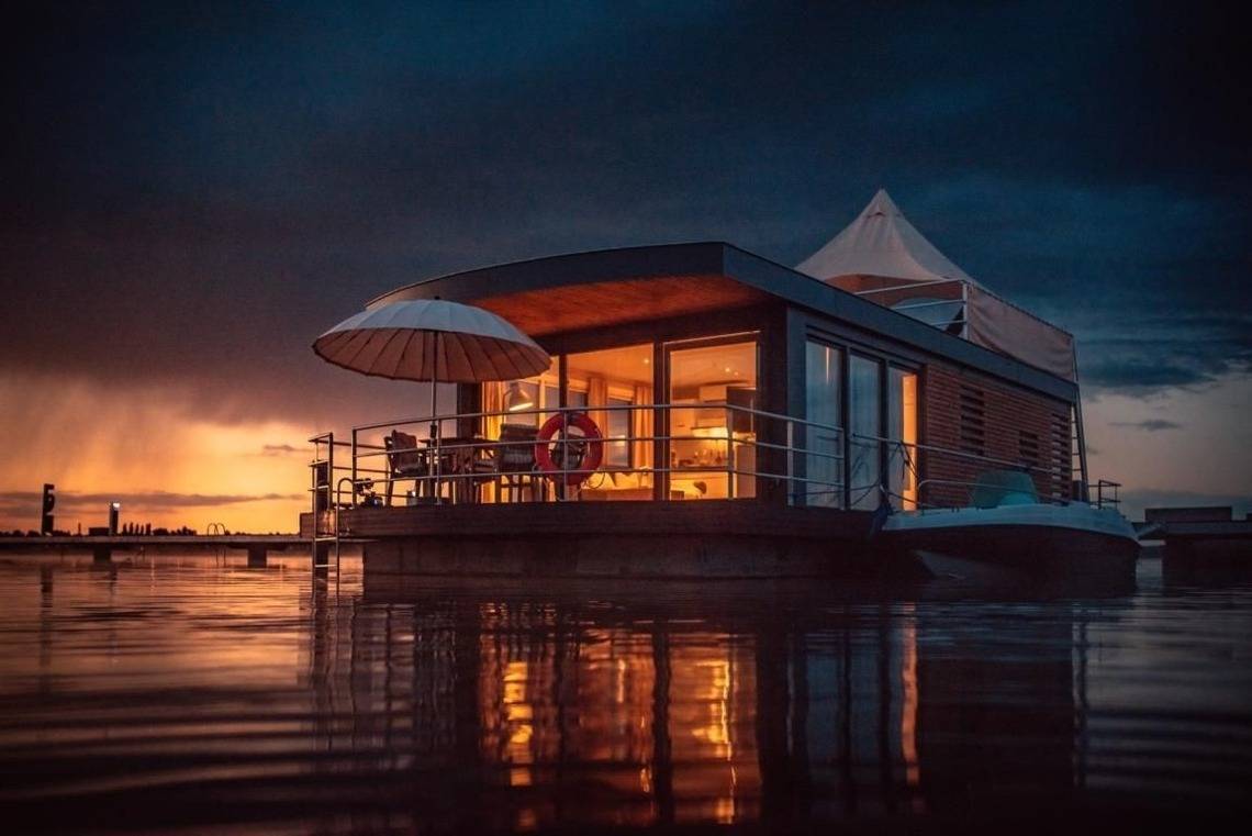 45 M² Hausboot ∙ 2 Schlafzimmer ∙ 6 Gäste - Sachsen