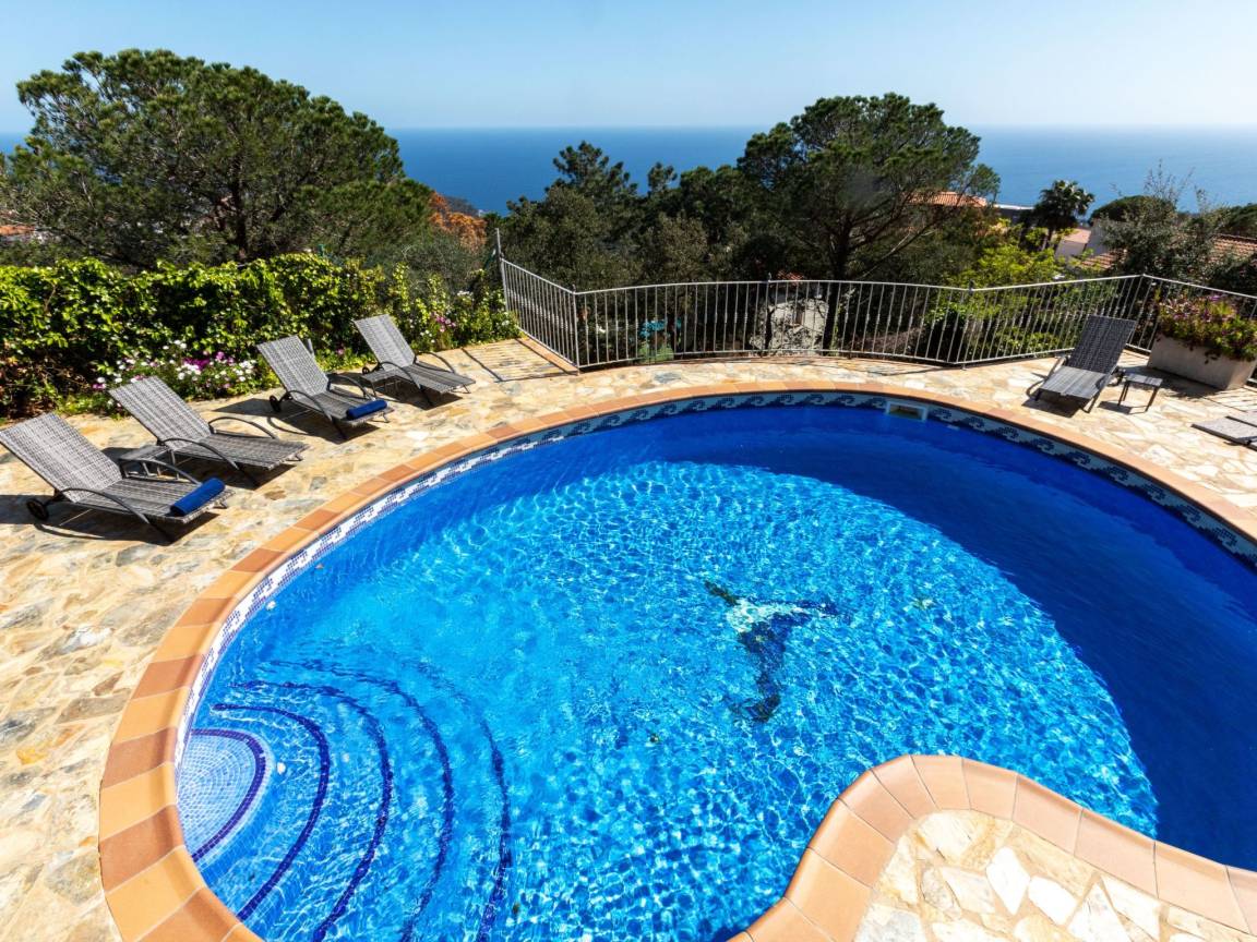 250 M² Maison De Vacances ∙ 3 Chambres ∙ 6 Personnes - Lloret de Mar