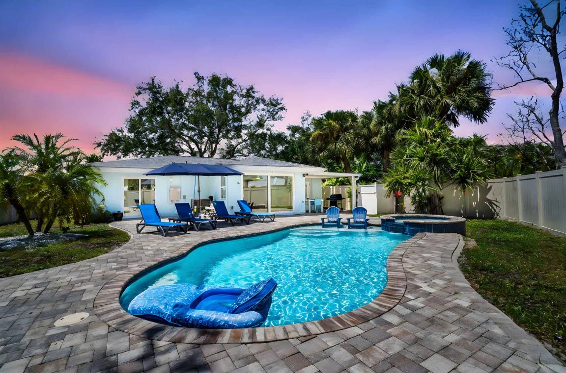 House ∙ 2 Bedrooms ∙ 5 Guests - Indian Rocks Beach, FL
