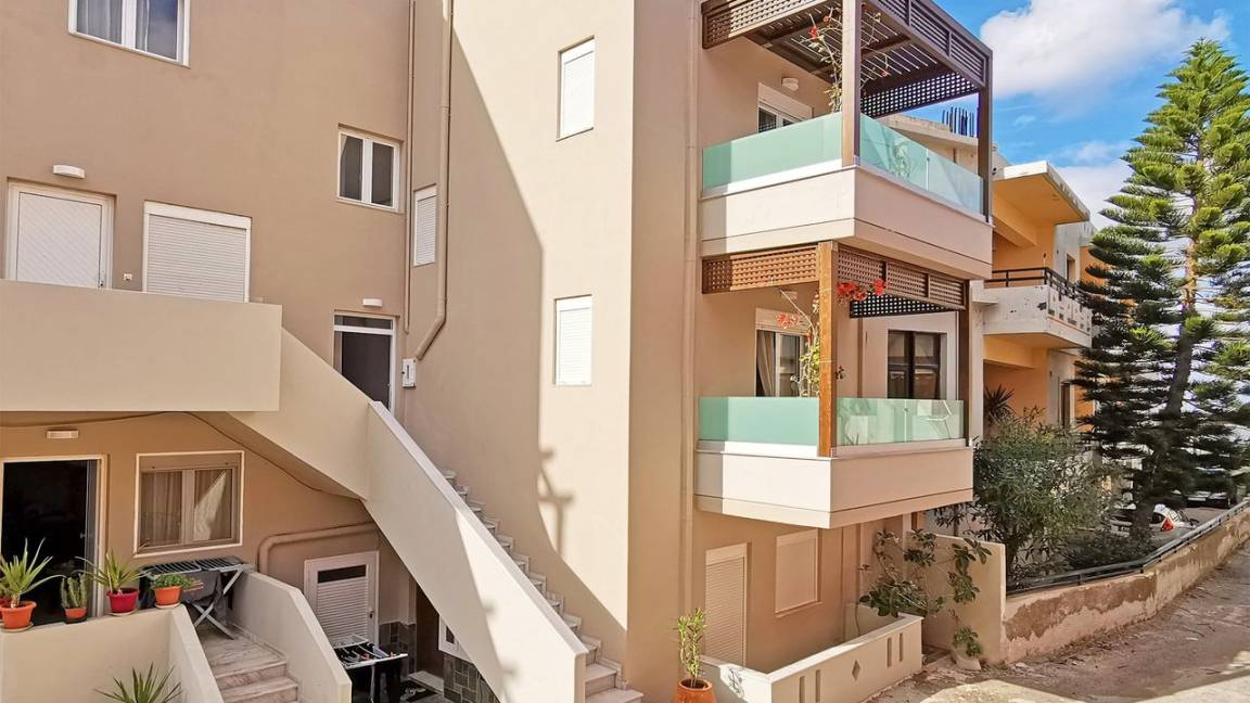 80 M² House ∙ 2 Bedrooms ∙ 5 Guests - Ретимно