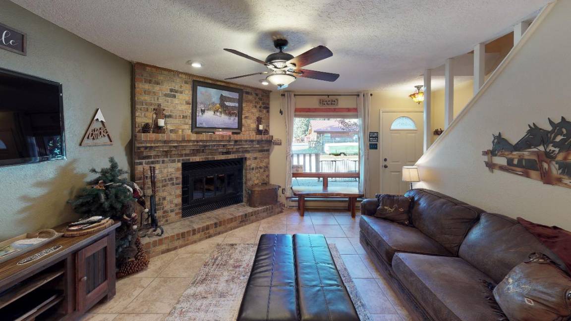 Apartment ∙ 2 Bedrooms ∙ 8 Guests - Red River, NM