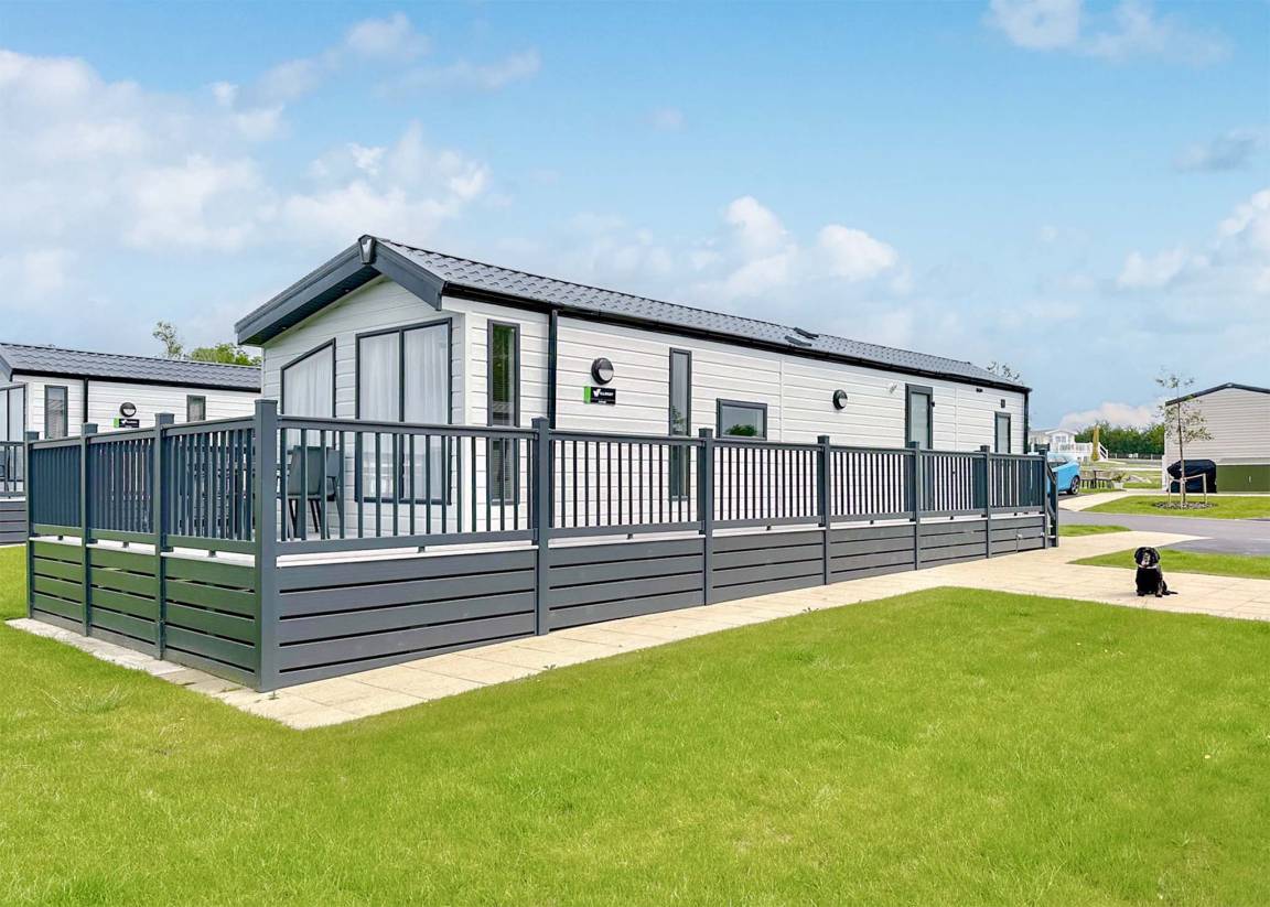 Caravan ∙ 3 Bedrooms ∙ 8 Guests - Aberaeron