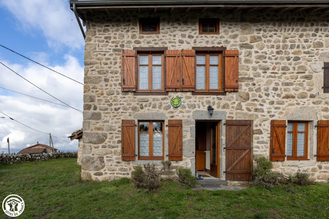 88 M² Gîte ∙ 3 Chambres ∙ 6 Personnes - Ambert