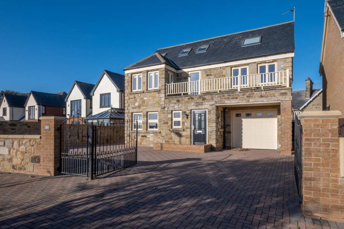 Cottage ∙ 4 Bedrooms ∙ 8 Guests - Beadnell