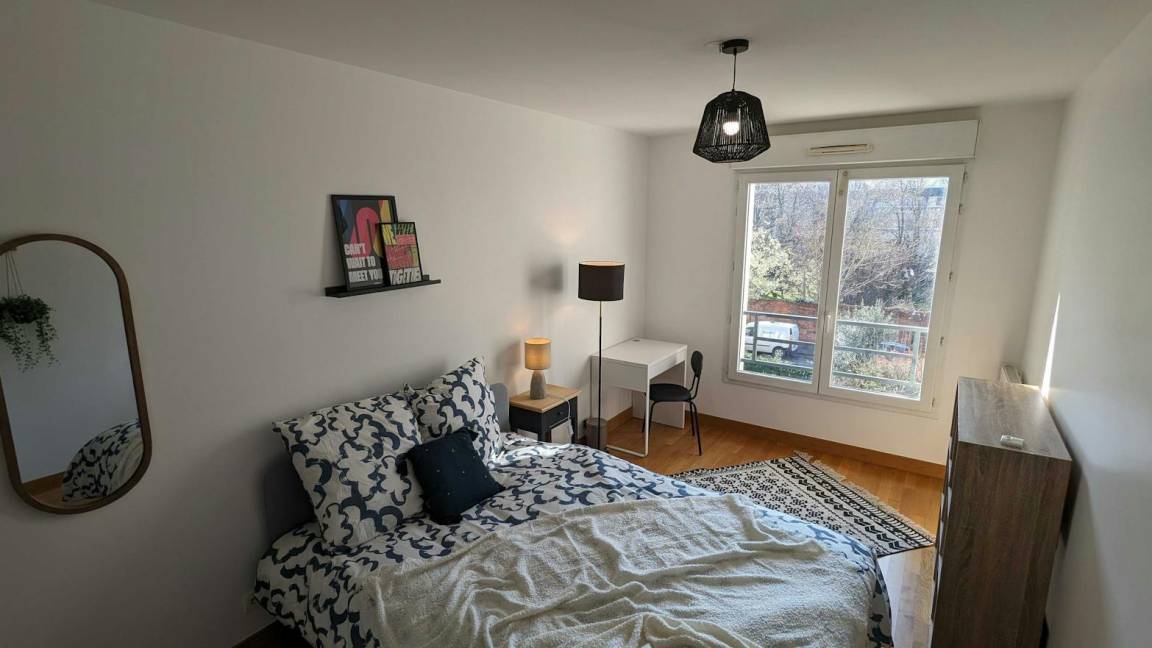 87 M² Private Room ∙ 1 Bedroom ∙ 1 Guest - Versailles