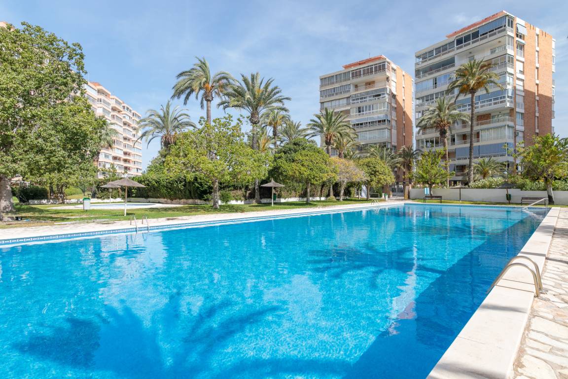 80 M² Appartement ∙ 2 Chambres ∙ 4 Personnes - Alicante