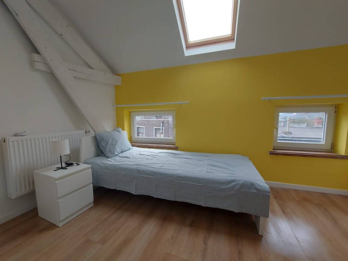 Chambre Privée ∙ 1 Chambre ∙ 8 Personnes - Charleroi