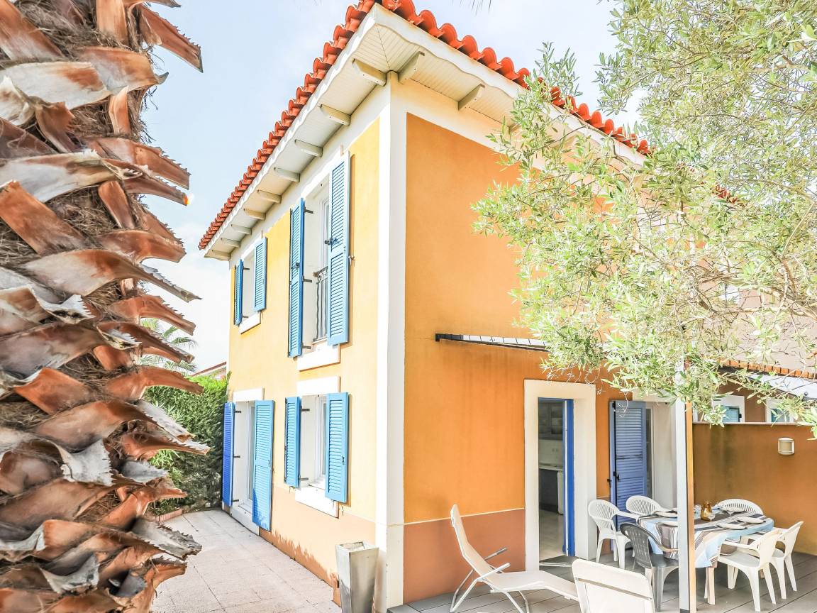 70 M² Maison De Vacances ∙ 2 Chambres ∙ 6 Personnes - Fréjus