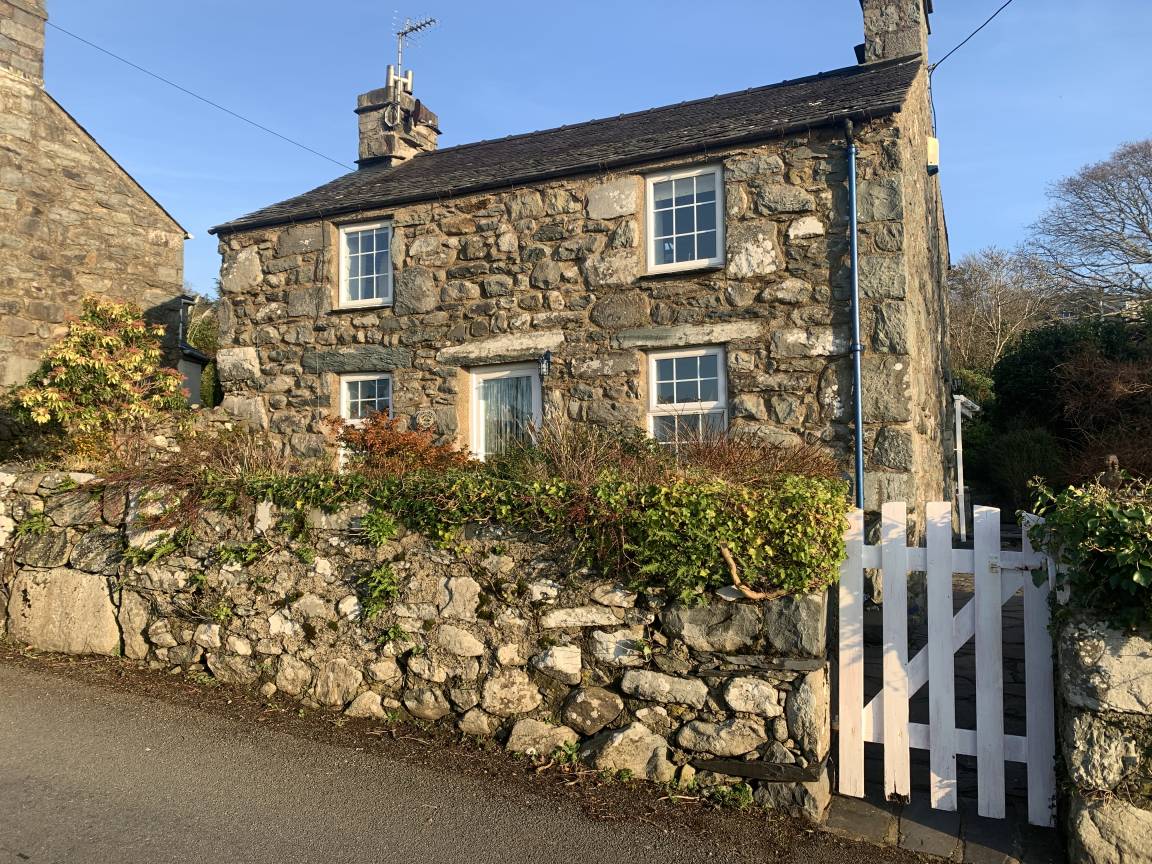 130 M² Cottage ∙ 3 Bedrooms ∙ 6 Guests - Harlech