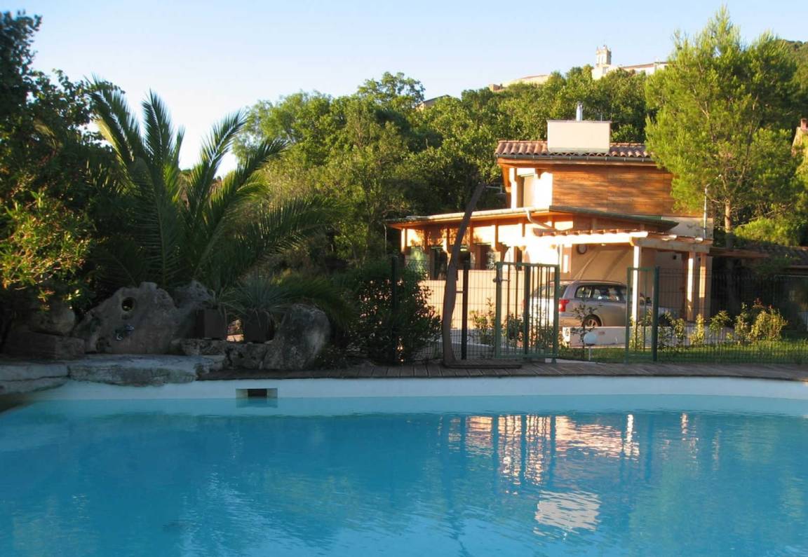 100 M² Gîte ∙ 2 Chambres ∙ 4 Personnes - Lac du Salagou