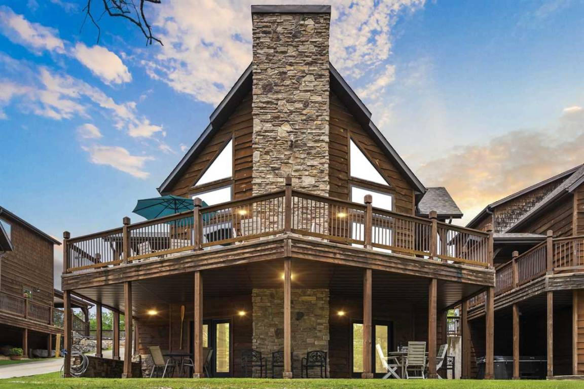 353 M² House ∙ 6 Bedrooms ∙ 16 Guests - Branson, MO
