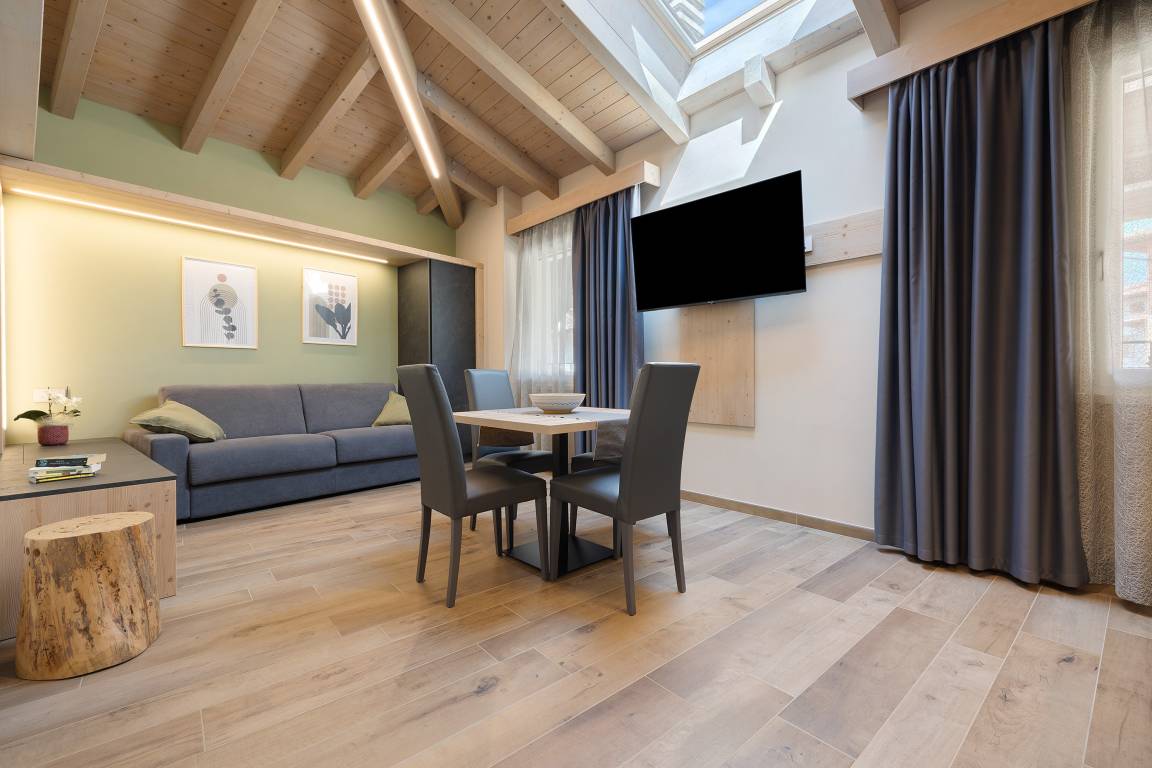 70 M² Ferienwohnung ∙ 1 Schlafzimmer ∙ 4 Gäste - Malcesine