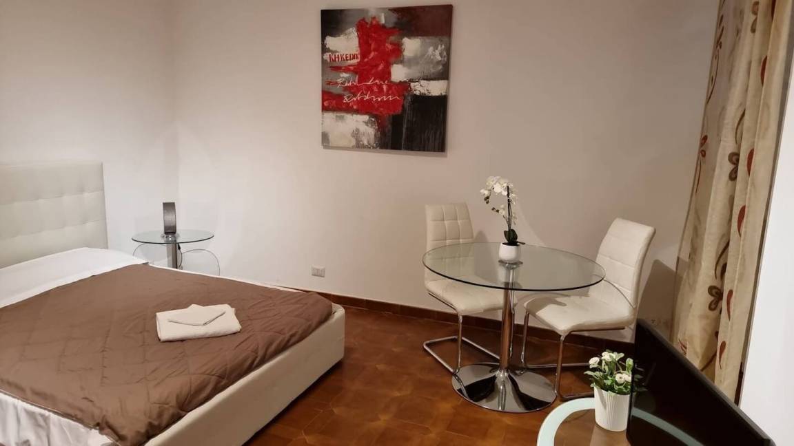 30 M² Appartement ∙ 1 Slaapkamer ∙ 2 Gasten - Turijn