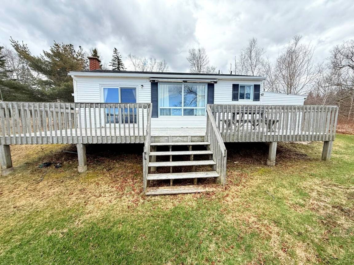 Accommodation ∙ 2 Bedrooms ∙ 6 Guests - Nova Scotia