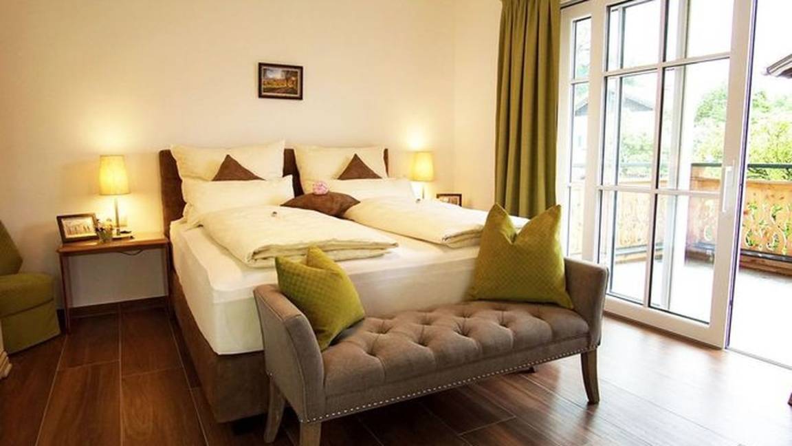 Ferienwohnung ∙ 2 Schlafzimmer ∙ 4 Gäste - Mondsee