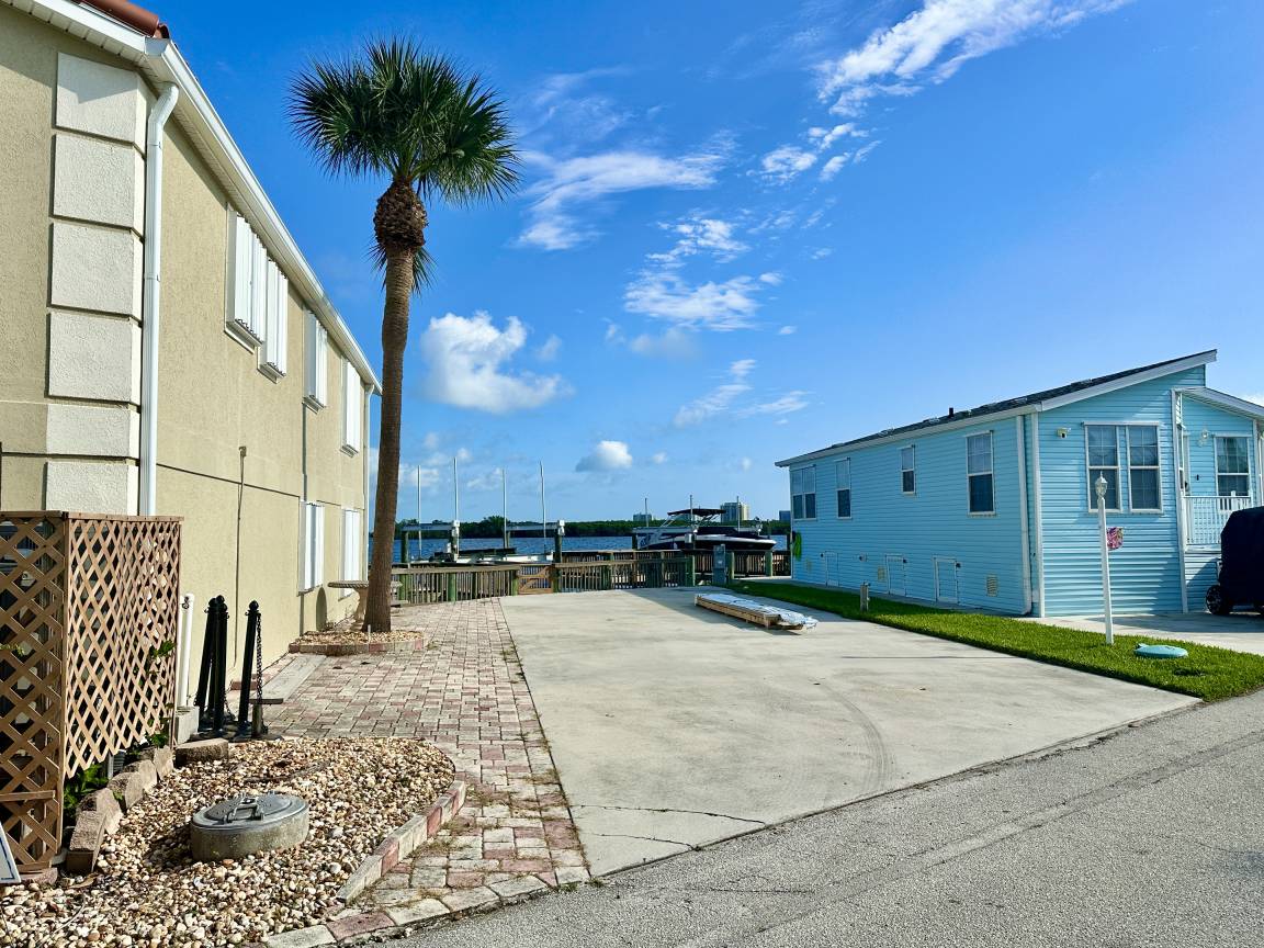 Camping ∙ 1 Chambre ∙ 4 Personnes - Caraïbes