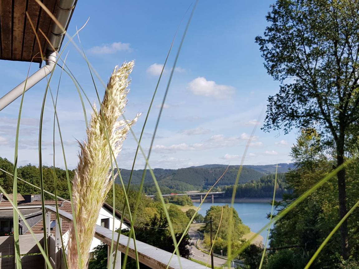 52 M² Ferienwohnung ∙ 1 Schlafzimmer ∙ 2 Gäste - Attendorn