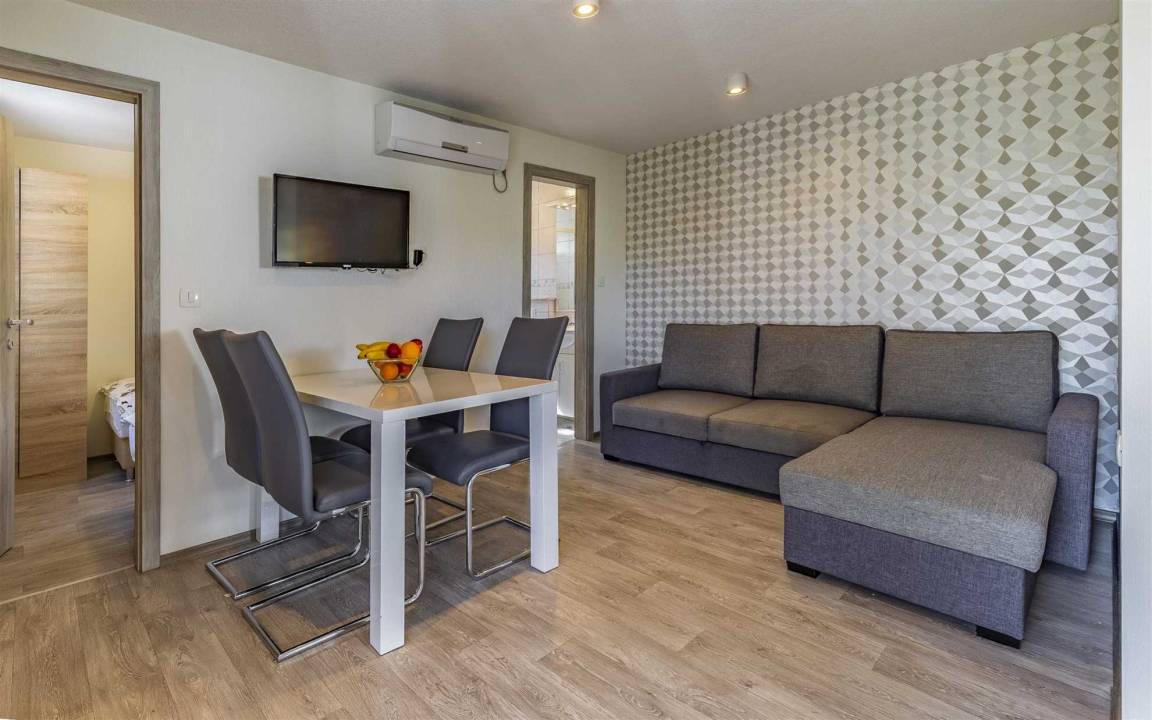 40 M² Bungalow ∙ 2 Habitaciones ∙ 6 Huéspedes - Pula