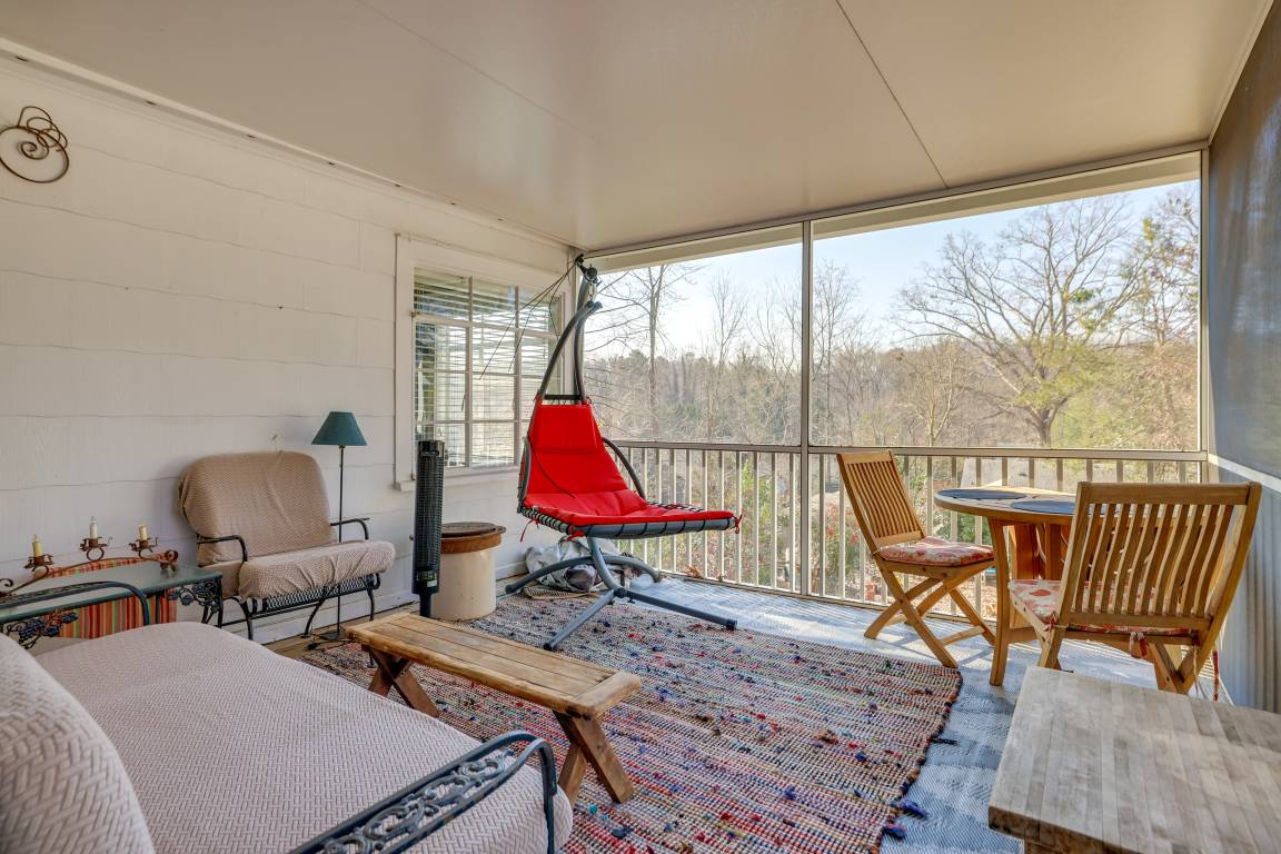 100 M² Cottage ∙ 3 Bedrooms ∙ 6 Guests - Tryon, NC