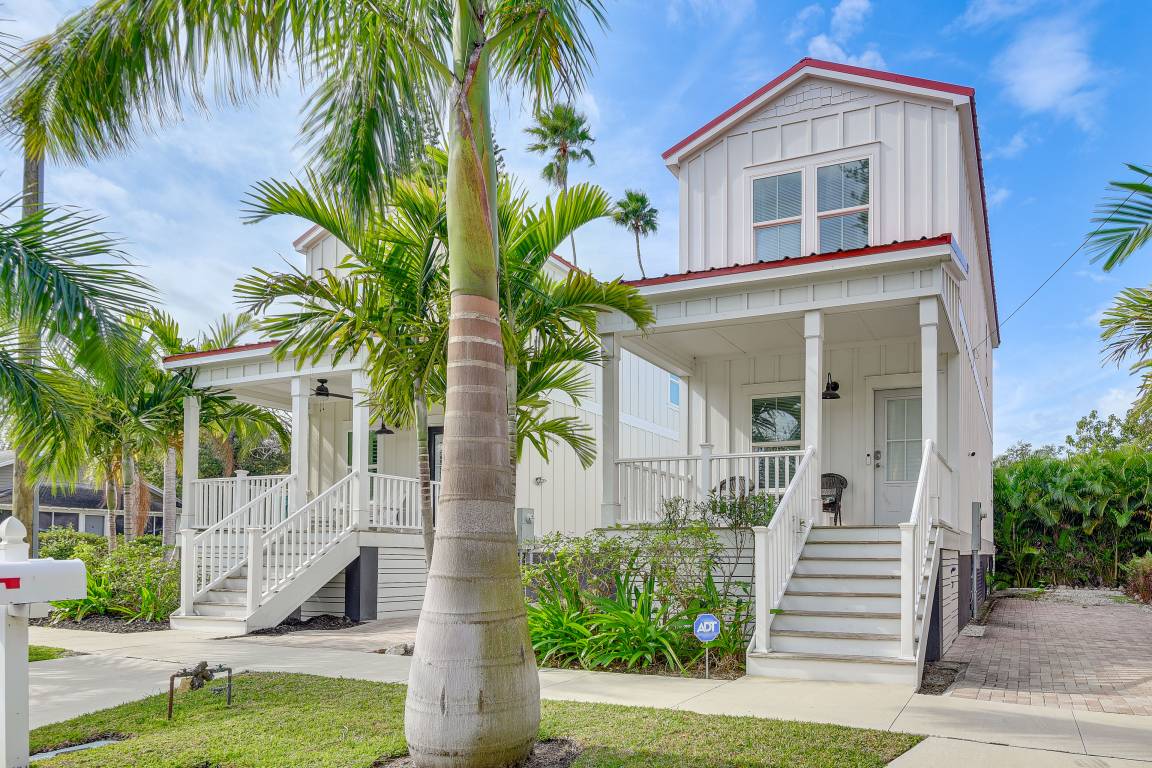 116 M² House ∙ 2 Bedrooms ∙ 4 Guests - Bradenton, FL