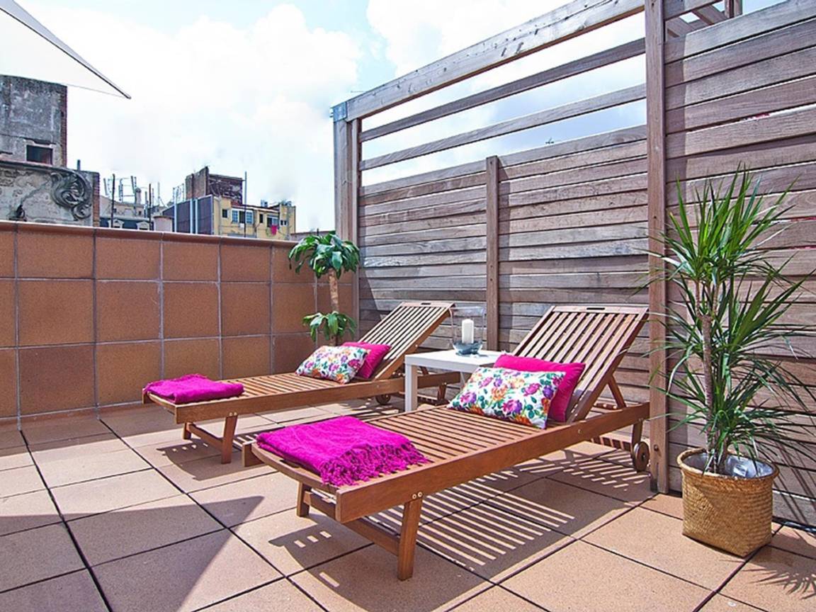 80 M² Apartamento ∙ 2 Habitaciones ∙ 6 Huéspedes - Badalona