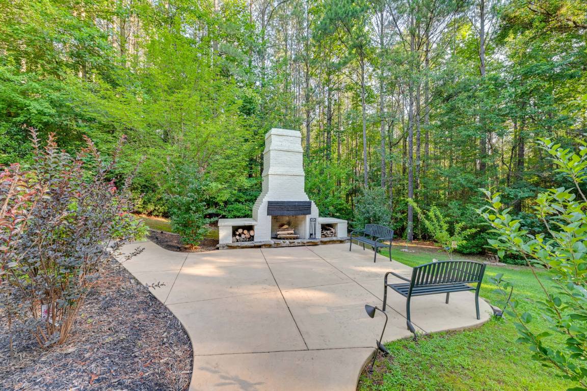 213 M² House ∙ 2 Bedrooms ∙ 4 Guests - Denver, NC