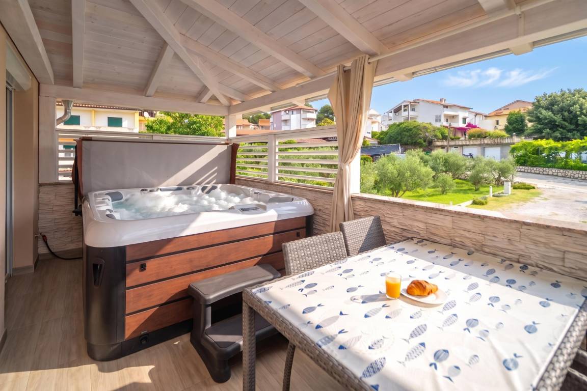 70 M² Appartement ∙ 2 Chambres ∙ 6 Personnes - Lopar