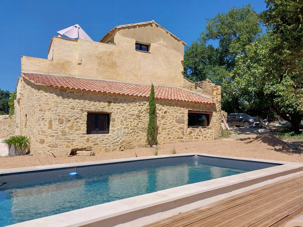 300 M² Maison De Vacances ∙ 4 Chambres ∙ 14 Personnes - Uzès