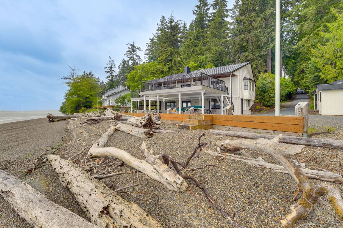 192 M² House ∙ 3 Bedrooms ∙ 8 Guests - Anderson Island, WA