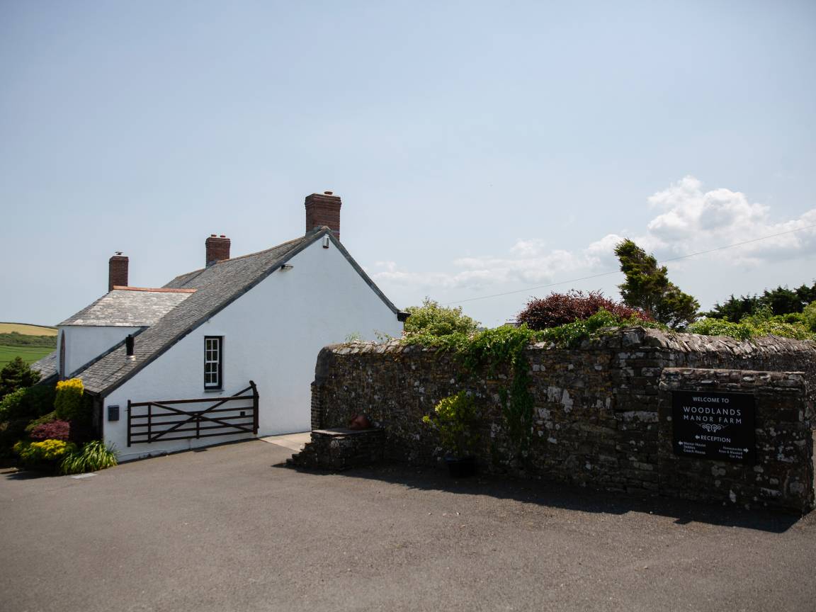 Cottage ∙ 6 Bedrooms ∙ 12 Guests - Welcombe
