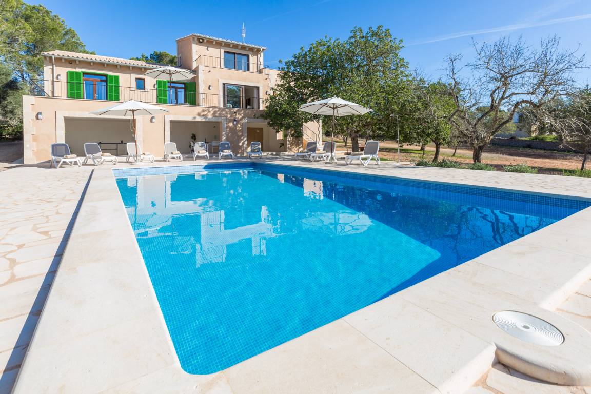 420 M² Vivenda ∙ 5 Quartos ∙ 10 Hóspedes - Campos