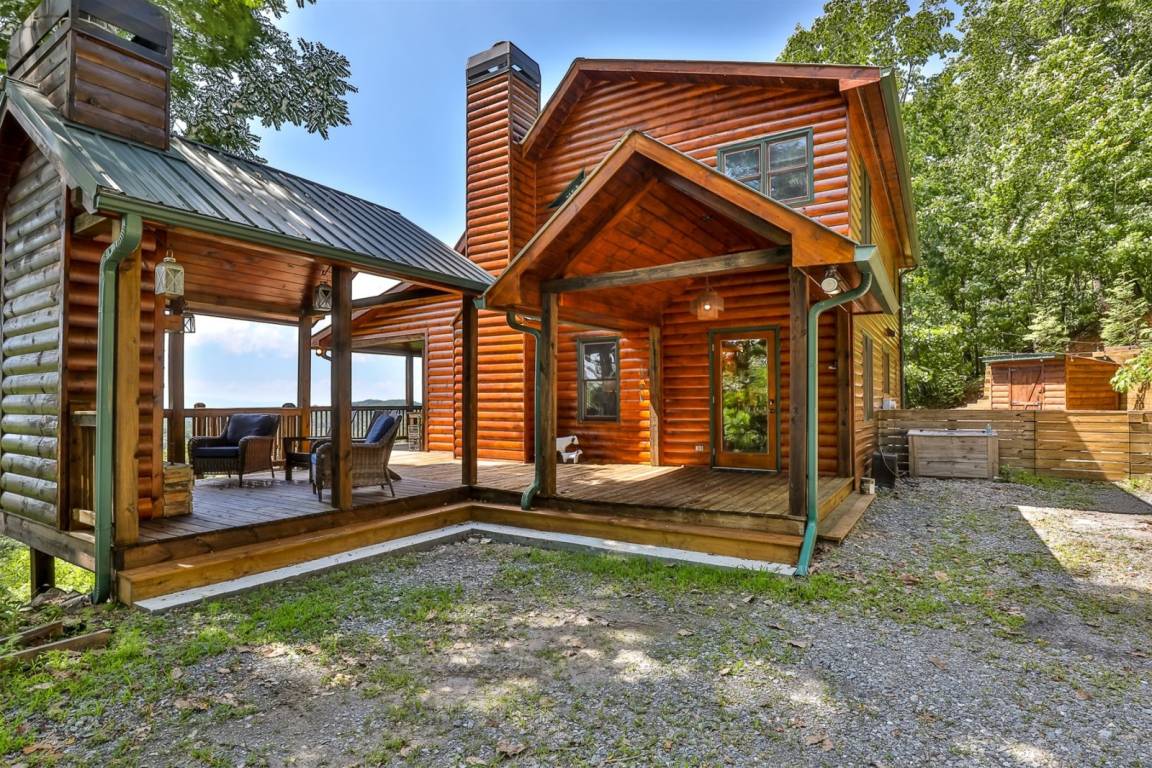 Cabin ∙ 3 Bedrooms ∙ 6 Guests - Nottely Lake, GA