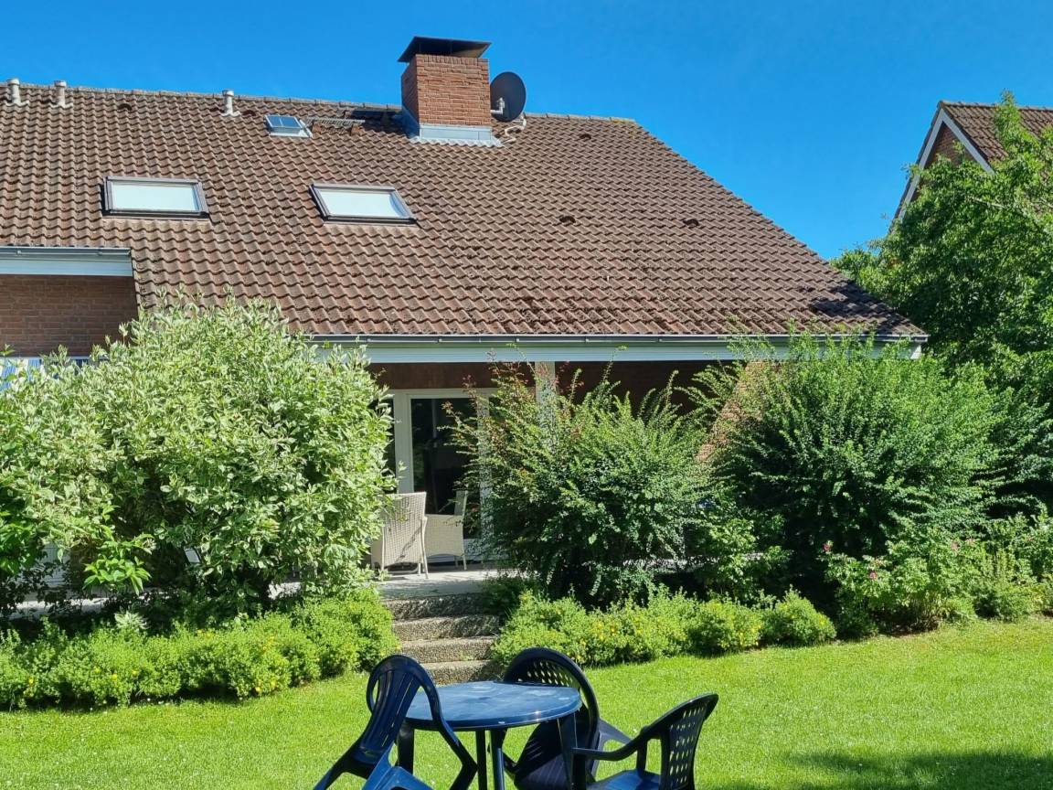 100 M² Ferienwohnung ∙ 3 Schlafzimmer ∙ 8 Gäste - Dahme