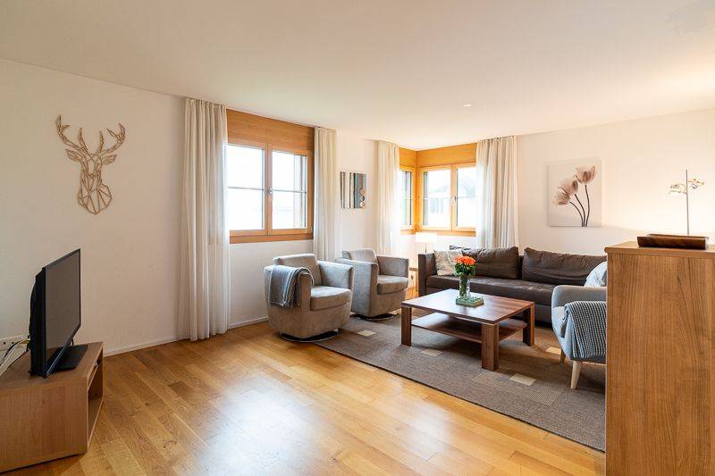 120 M² Ferienwohnung ∙ 3 Schlafzimmer ∙ 6 Gäste - Laax