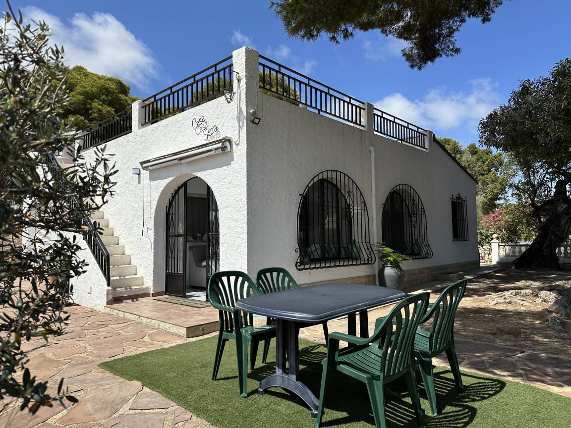 120 M² House ∙ 2 Bedrooms ∙ 4 Guests - Calp