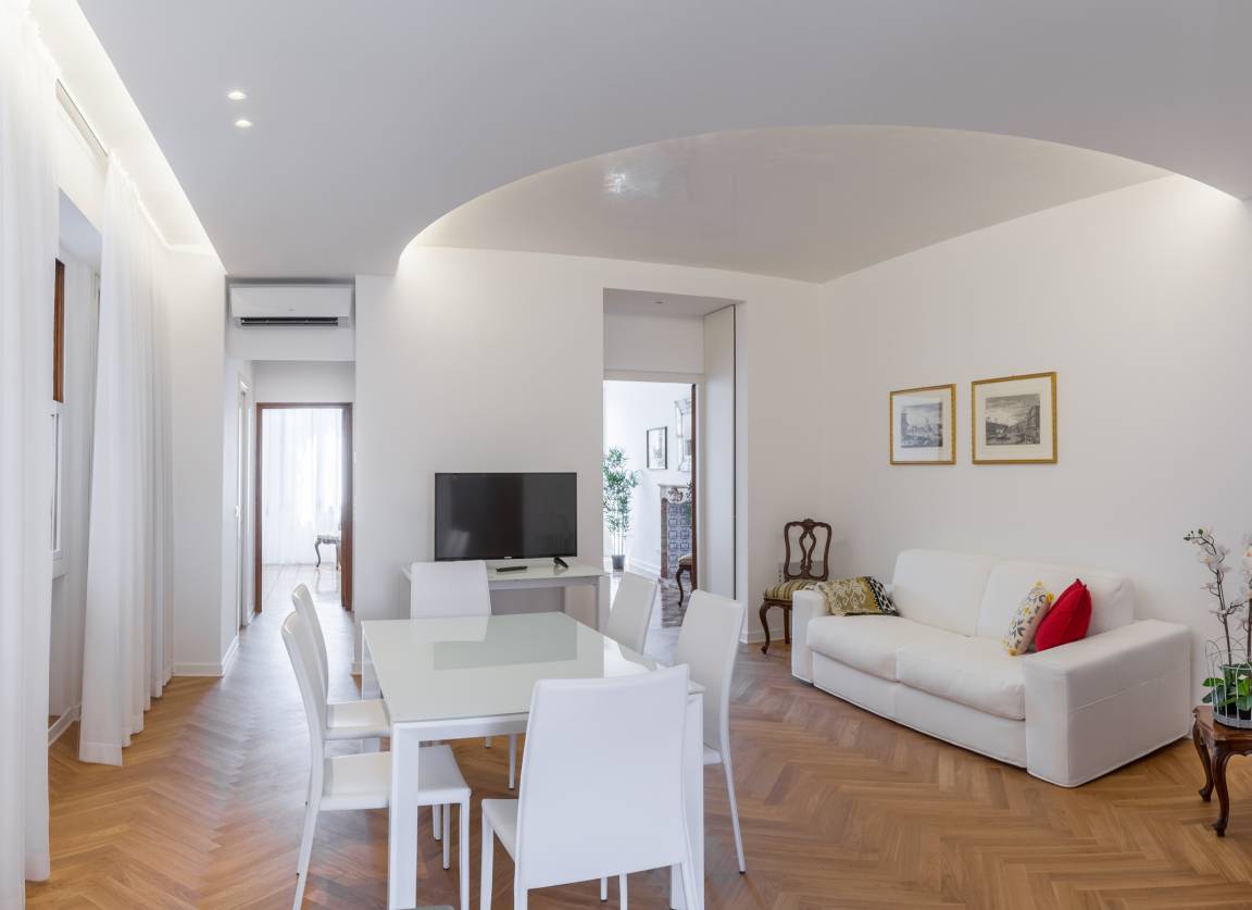 75 M² Apartamento ∙ 2 Habitaciones ∙ 4 Huéspedes - Venecia
