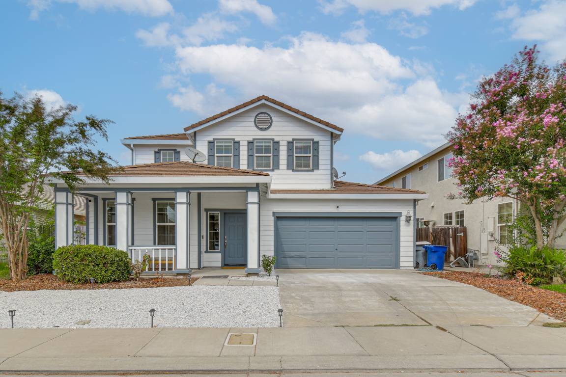 253 M² Talo ∙ 5 Makuuhuonetta ∙ 10 Vierasta - Merced, CA