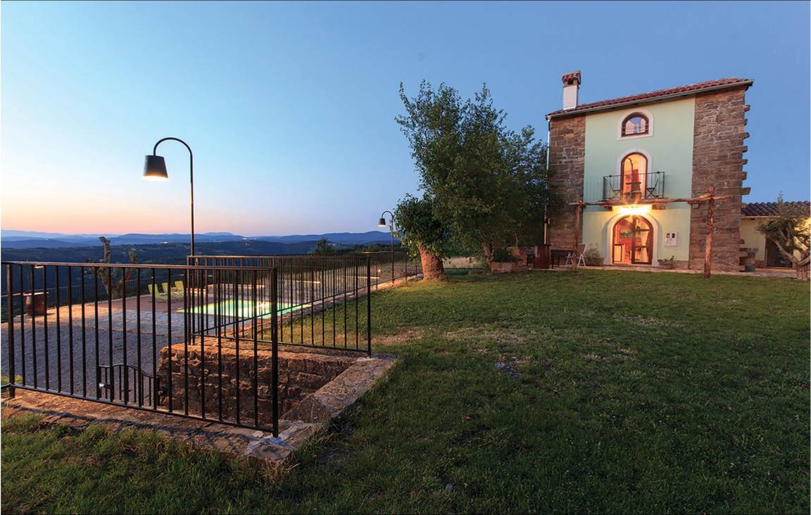 262 M² Ferienhaus ∙ 6 Schlafzimmer ∙ 15 Gäste - Istrien