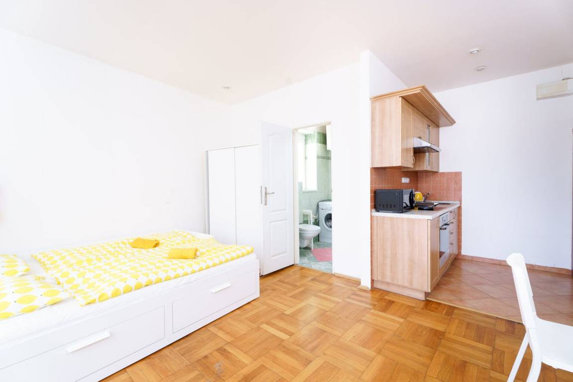 34 M² Apartment ∙ 2 Guests - Prague