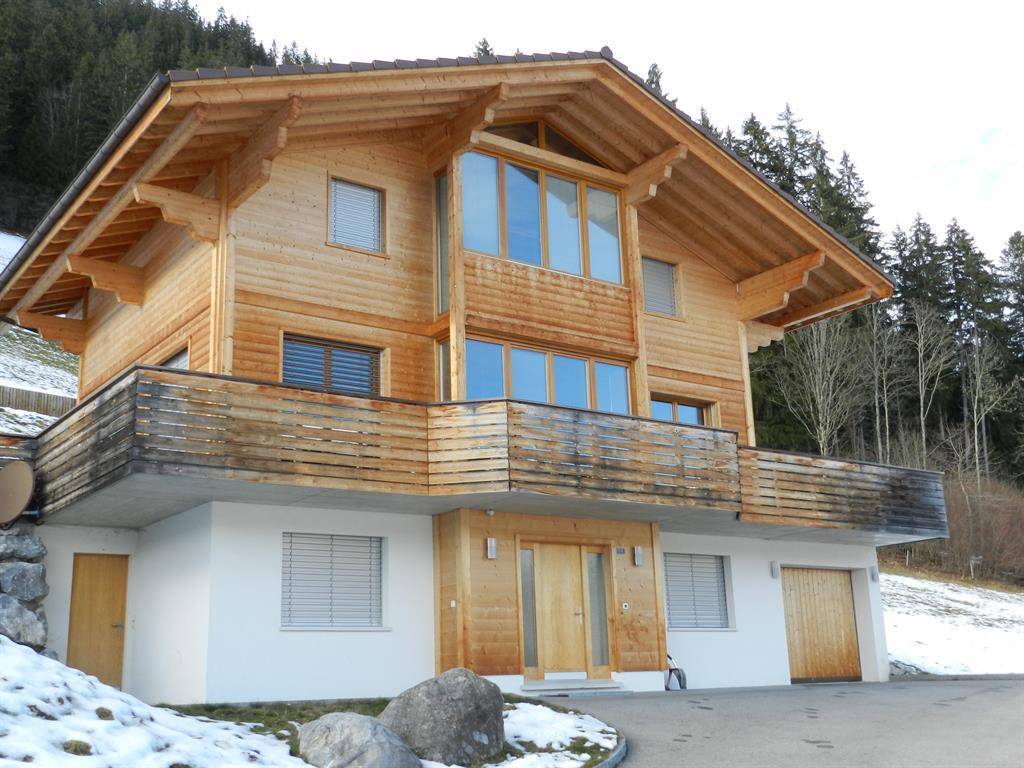 220 M² Apartment ∙ 5 Bedrooms ∙ 10 Guests - Zweisimmen
