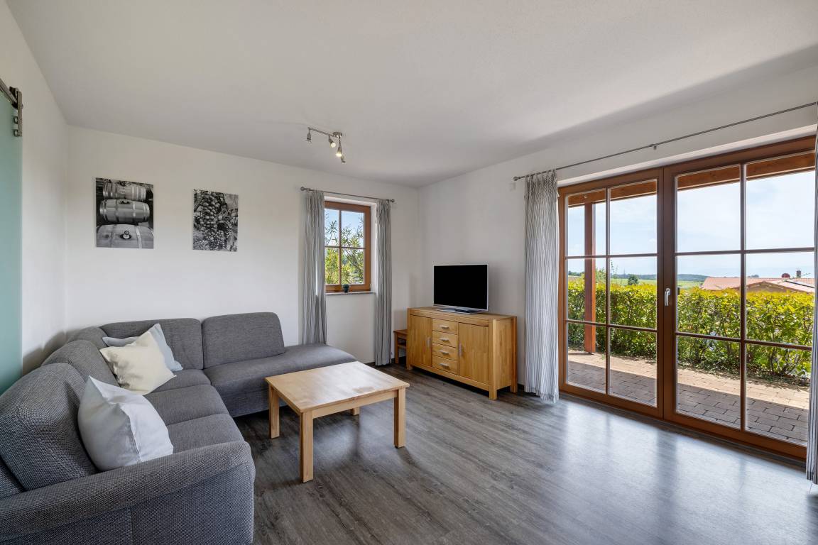 90 M² Ferienhaus ∙ 2 Schlafzimmer ∙ 5 Gäste - Deggenhausertal